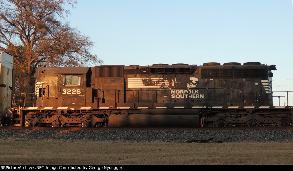 NS 3226 / SD40-2 High-Hood
